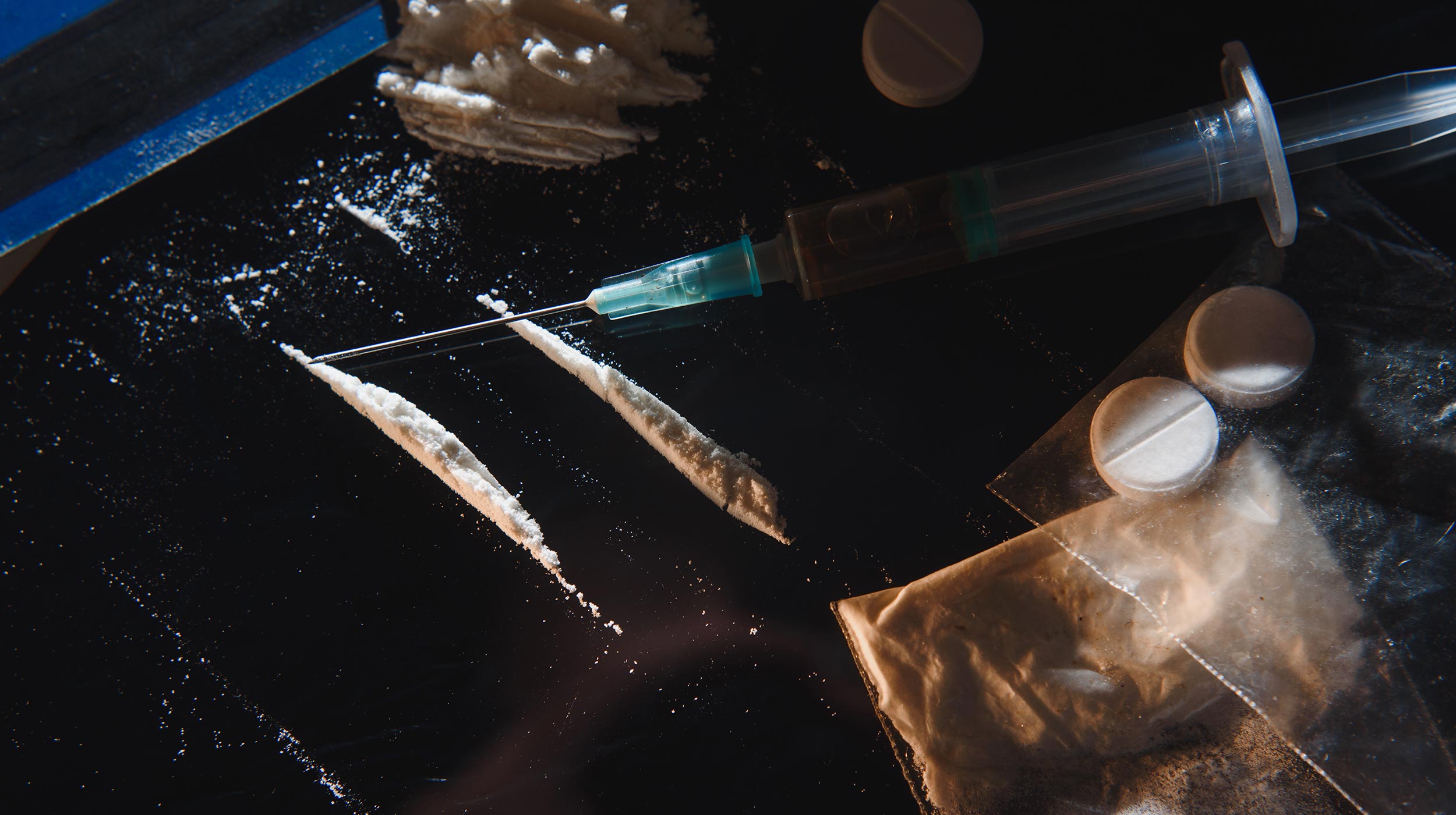 Crack vs. Cocaine: Comparing Crack Cocaine & Powder Cocaine